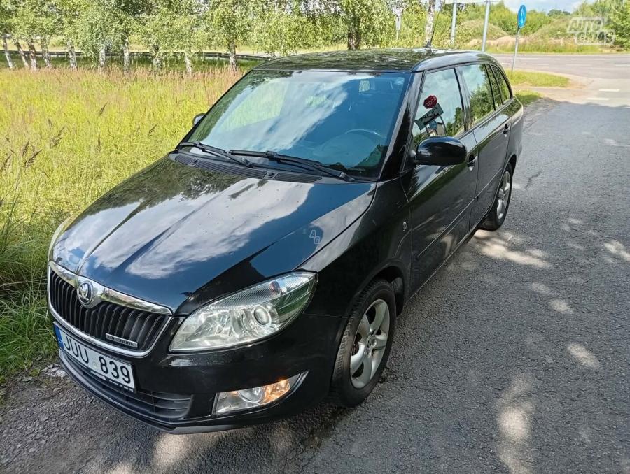 Black Skoda Fabia 2013 in Panevezys, with an engine capacity of 1.20 L and mileage of 304 thousand km for 2650 €, photo 15 on AUTOMOTO.COM.LV