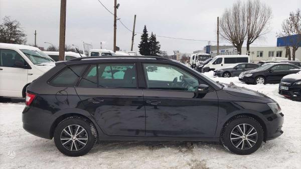 Black Skoda Fabia 2015 in Klaipeda, with an engine capacity of 1.42 L and mileage of 230 thousand km for 4950 €, photo 3 on AUTOMOTO.COM.LV