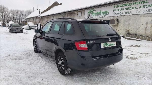Black Skoda Fabia 2015 in Klaipeda, with an engine capacity of 1.42 L and mileage of 230 thousand km for 4950 €, photo 7 on AUTOMOTO.COM.LV