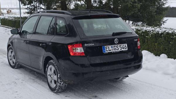 Black Skoda Fabia 2016 in Raseiniai, with an engine capacity of 1.42 L and mileage of 156 thousand km for 5990 €, photo 4 on AUTOMOTO.COM.LV