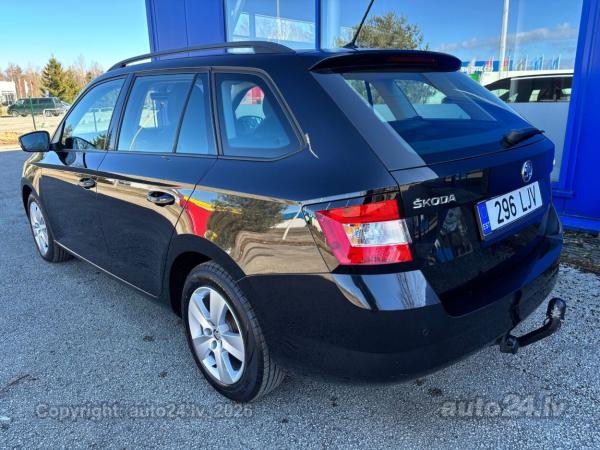 Black Skoda Fabia 2017 in Paide, with an engine capacity of 1.40 L and mileage of 196 thousand km for 7490 €, photo 3 on AUTOMOTO.COM.LV