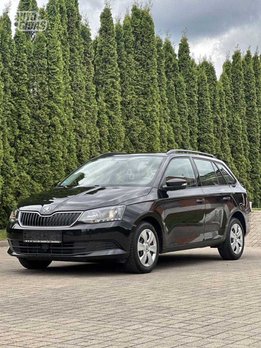 Black Skoda Fabia 2017 in Vilnius, with an engine capacity of 1.40 L and mileage of 150 thousand km for 7250 €, photo 8 on AUTOMOTO.COM.LV