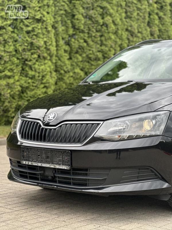 Black Skoda Fabia 2017 in Vilnius, with an engine capacity of 1.40 L and mileage of 150 thousand km for 7250 €, photo 9 on AUTOMOTO.COM.LV