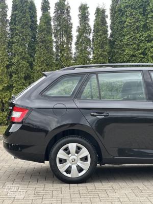Black Skoda Fabia 2017 in Vilnius, with an engine capacity of 1.40 L and mileage of 150 thousand km for 7250 €, photo 15 on AUTOMOTO.COM.LV