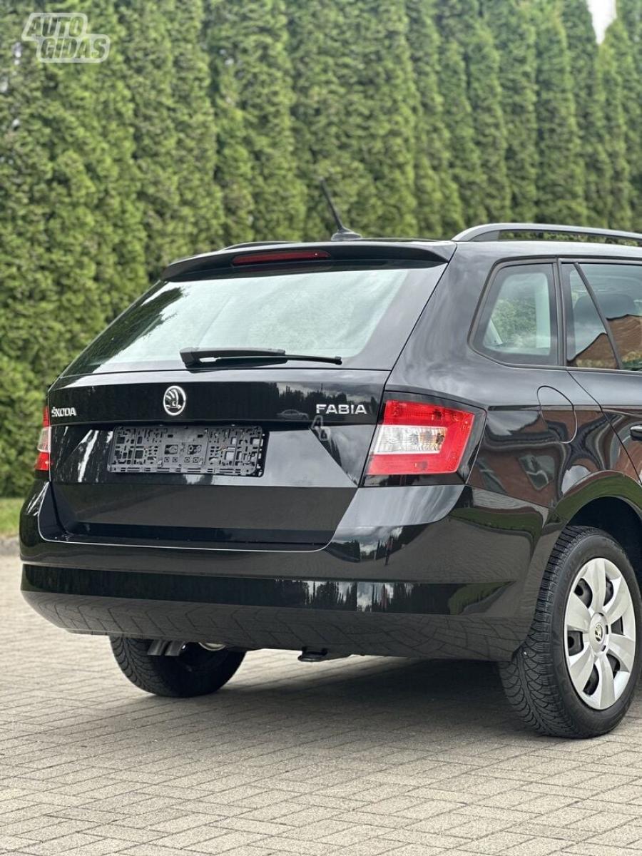 Black Skoda Fabia 2017 in Vilnius, with an engine capacity of 1.40 L and mileage of 150 thousand km for 7250 €, photo 23 on AUTOMOTO.COM.LV