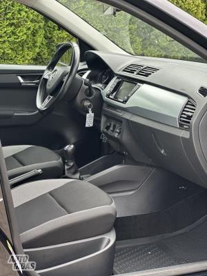 Black Skoda Fabia 2017 in Vilnius, with an engine capacity of 1.40 L and mileage of 150 thousand km for 7250 €, photo 25 on AUTOMOTO.COM.LV