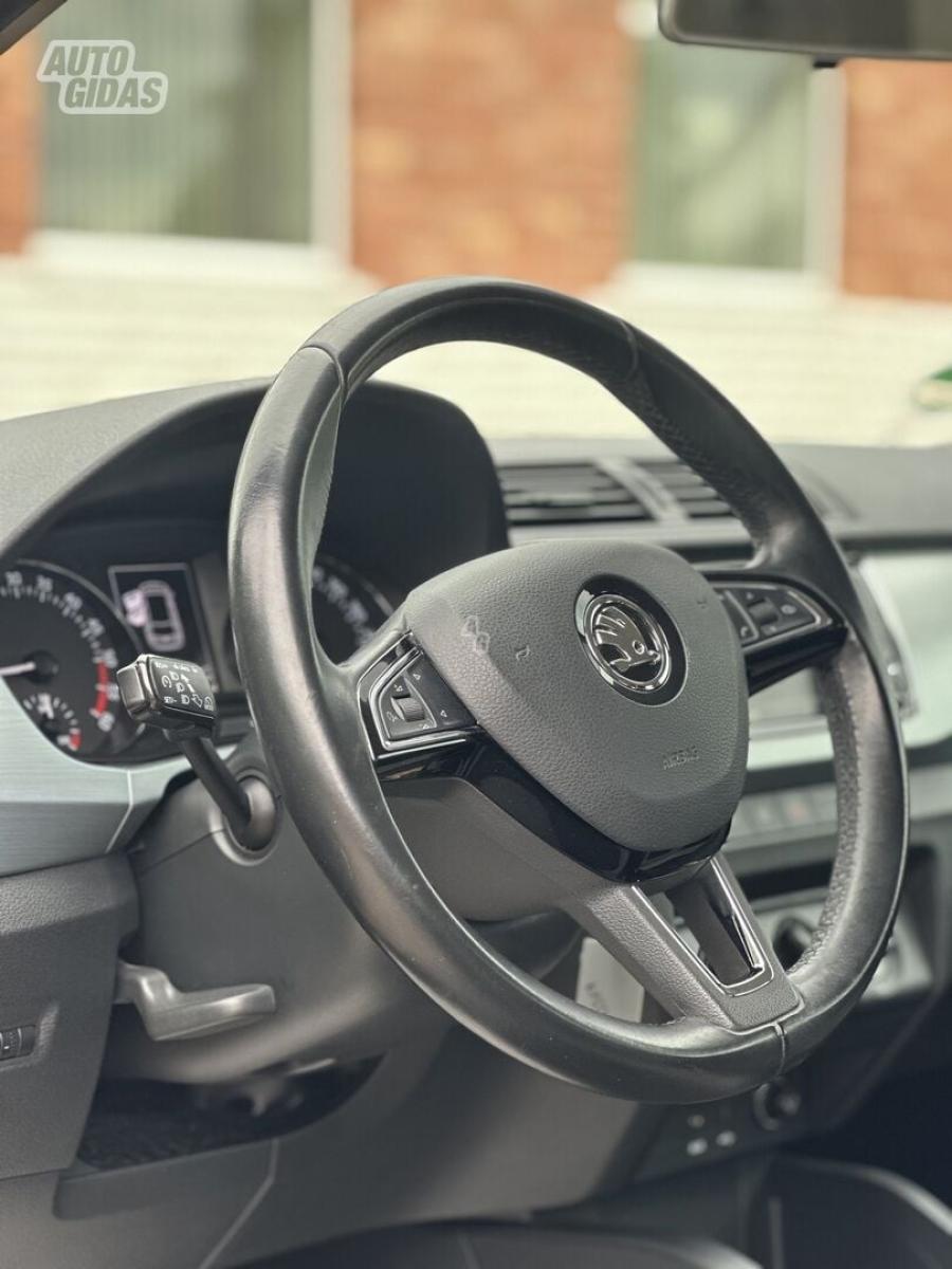 Black Skoda Fabia 2017 in Vilnius, with an engine capacity of 1.40 L and mileage of 150 thousand km for 7250 €, photo 29 on AUTOMOTO.COM.LV