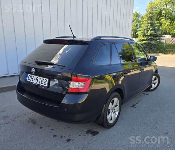 Melns Skoda Fabia 2017 Jelgava, ar dzinēja tilpumu 1.40 L un nobraukumu 230 tūkst. km par 3950 €, foto 4 vietnē AUTOMOTO.COM.LV