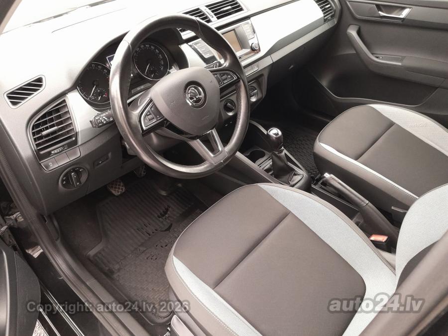 Black Skoda Fabia 2017 in Tallinn, with an engine capacity of 1.40 L and mileage of 139 thousand km for 6990 €, photo 12 on AUTOMOTO.COM.LV