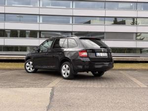 Black Skoda Fabia 2017 in Riga, with an engine capacity of 1.40 L and mileage of 185 thousand km for 5600 €, photo 5 on AUTOMOTO.COM.LV