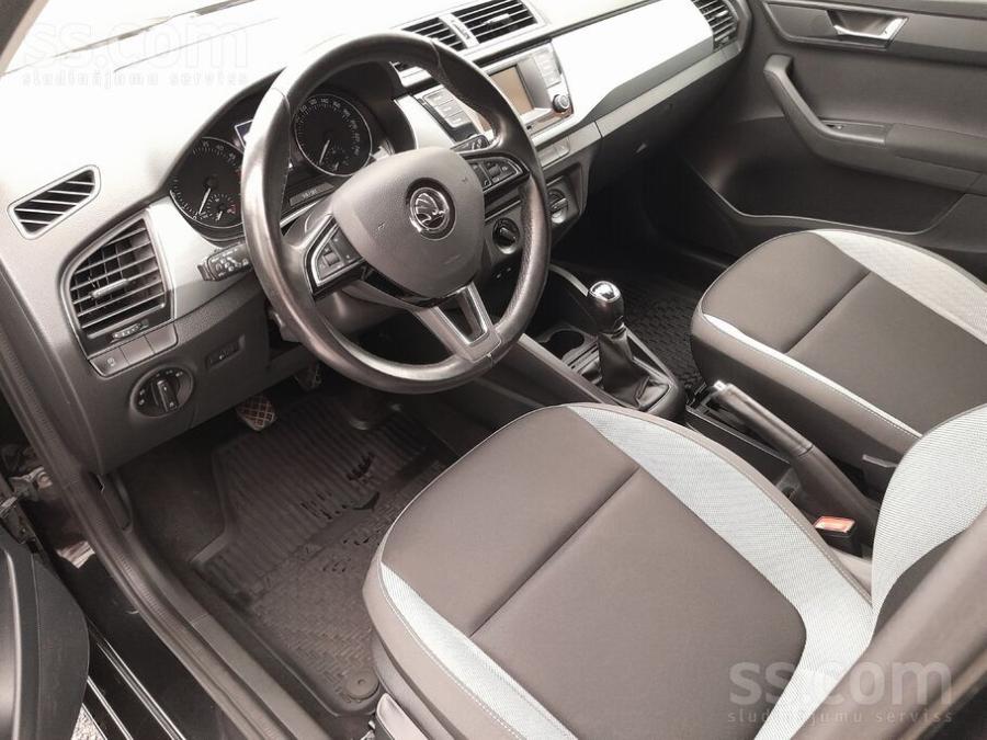 Melns Skoda Fabia 2017 Tallina, ar dzinēja tilpumu 1.40 L un nobraukumu 139 tūkst. km par 6900 €, foto 12 vietnē AUTOMOTO.COM.LV
