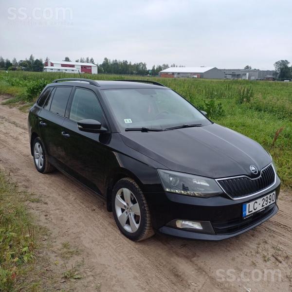 Melns Skoda Fabia 2018 Rīga, ar dzinēja tilpumu 1.40 L un nobraukumu 226 tūkst. km par 4590 €, foto 2 vietnē AUTOMOTO.COM.LV