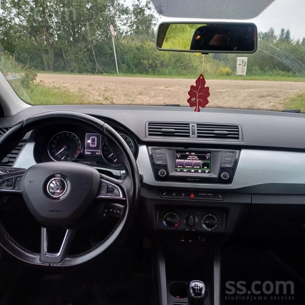 Melns Skoda Fabia 2018 Rīga, ar dzinēja tilpumu 1.40 L un nobraukumu 226 tūkst. km par 4590 €, foto 6 vietnē AUTOMOTO.COM.LV