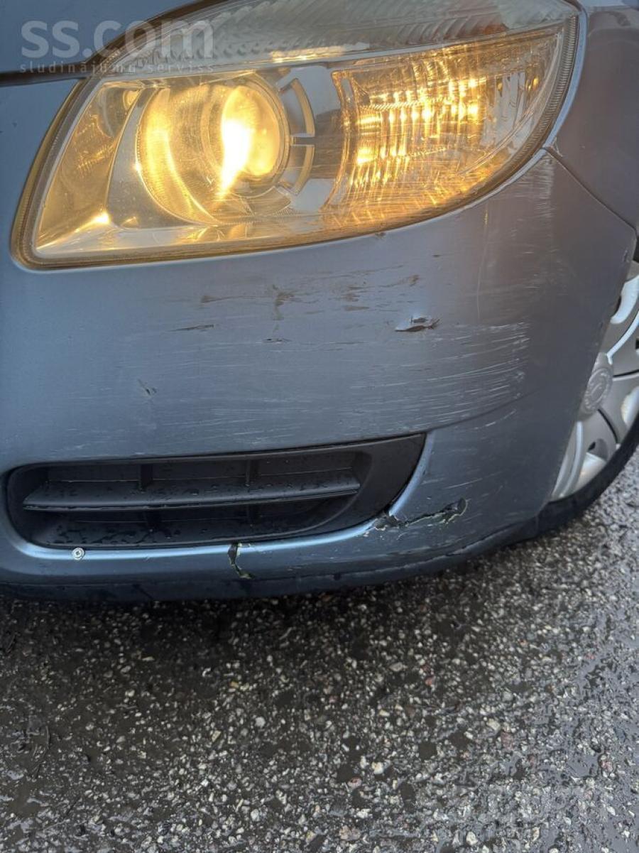 Zils Skoda Fabia 2007 Ogre, ar dzinēja tilpumu 1.20 L un nobraukumu 80 tūkst. km par 2500 €, foto 4 vietnē AUTOMOTO.COM.LV