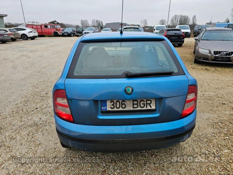 Zils Skoda Fabia 2000 Tartu, ar dzinēja tilpumu 1.40 L un nobraukumu 295 tūkst. km par 499 €, foto 4 vietnē AUTOMOTO.COM.LV