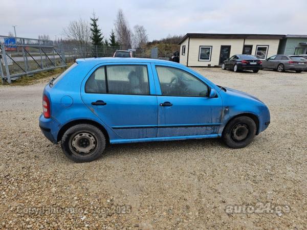 Blue Skoda Fabia 2000 in Tartu, with an engine capacity of 1.40 L and mileage of 295 thousand km for 499 €, photo 6 on AUTOMOTO.COM.LV