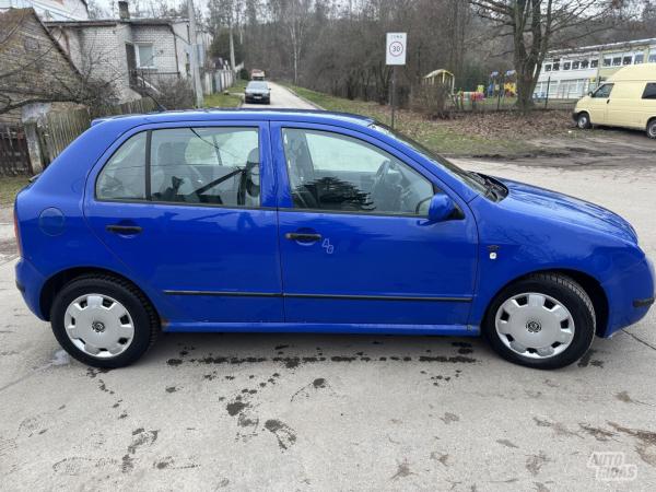 Zils Skoda Fabia 2001 Kauņa, ar dzinēja tilpumu 1.90 L un nobraukumu 353 tūkst. km par 600 €, foto 5 vietnē AUTOMOTO.COM.LV