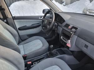 Zils Skoda Fabia 2001 Kauņa, ar dzinēja tilpumu 1.90 L un nobraukumu 350 tūkst. km par 950 €, foto 5 vietnē AUTOMOTO.COM.LV