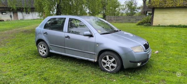 Синий Шкода Фабия 2001 в Каунас, объемом двигателя 1.90 л и пробегом 292 тыс. км за 600 €, фото 1 на AUTOMOTO.COM.LV