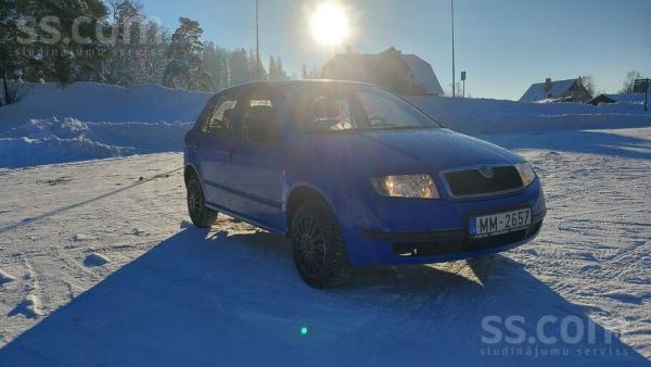Zils Skoda Fabia 2002 Alūksne, ar dzinēja tilpumu 1.20 L un nobraukumu 0 tūkst. km par 1200 €, foto 2 vietnē AUTOMOTO.COM.LV