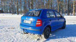 Blue Skoda Fabia 2002 in Aluksne, with an engine capacity of 1.20 L and mileage of 0 thousand km for 1200 €, photo 5 on AUTOMOTO.COM.LV