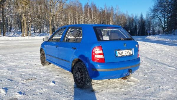 Zils Skoda Fabia 2002 Alūksne, ar dzinēja tilpumu 1.20 L un nobraukumu 0 tūkst. km par 1200 €, foto 6 vietnē AUTOMOTO.COM.LV