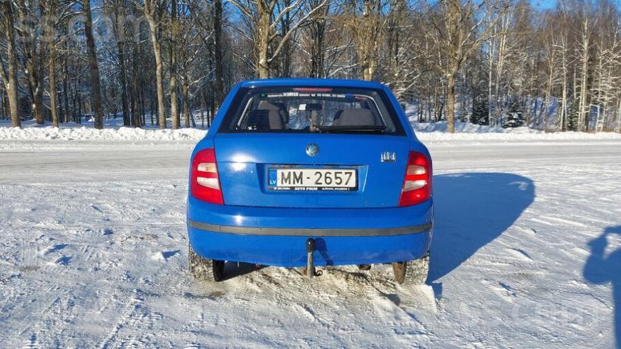 Blue Skoda Fabia 2002 in Aluksne, with an engine capacity of 1.20 L and mileage of 0 thousand km for 1200 €, photo 7 on AUTOMOTO.COM.LV