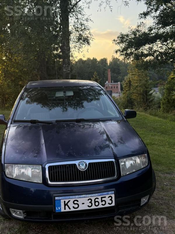 Zils Skoda Fabia 2003 Cēsis, ar dzinēja tilpumu 1.90 L un nobraukumu 258 tūkst. km par 1150 €, foto 3 vietnē AUTOMOTO.COM.LV