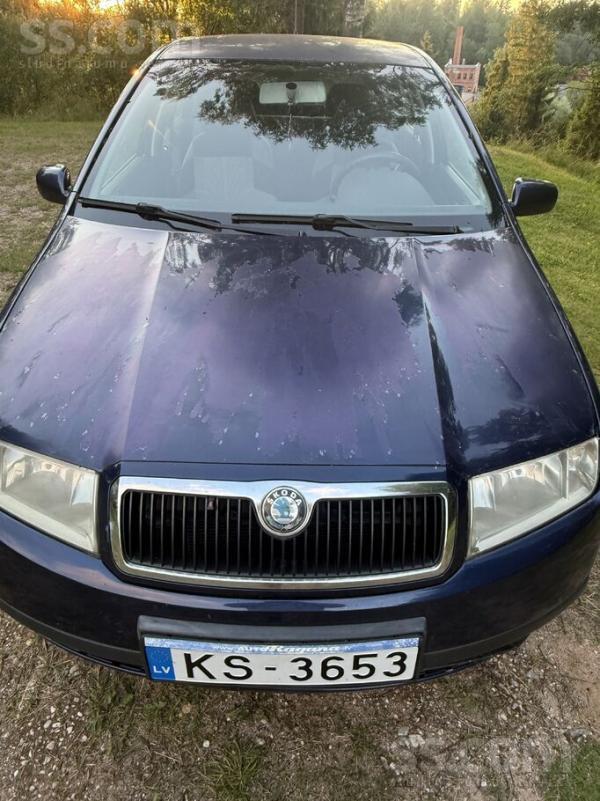Zils Skoda Fabia 2003 Cēsis, ar dzinēja tilpumu 1.90 L un nobraukumu 258 tūkst. km par 1150 €, foto 4 vietnē AUTOMOTO.COM.LV