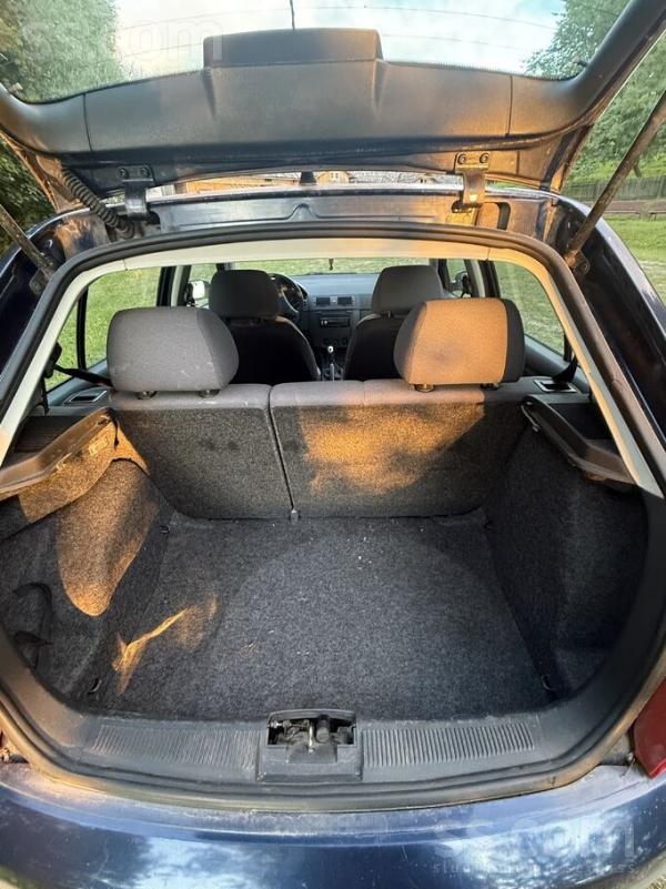 Zils Skoda Fabia 2003 Cēsis, ar dzinēja tilpumu 1.90 L un nobraukumu 258 tūkst. km par 1150 €, foto 9 vietnē AUTOMOTO.COM.LV