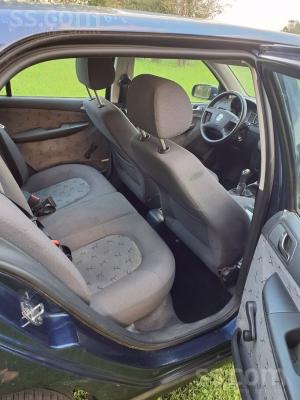 Zils Skoda Fabia 2003 Rīga, ar dzinēja tilpumu 1.90 L un nobraukumu 270 tūkst. km par 900 €, foto 9 vietnē AUTOMOTO.COM.LV