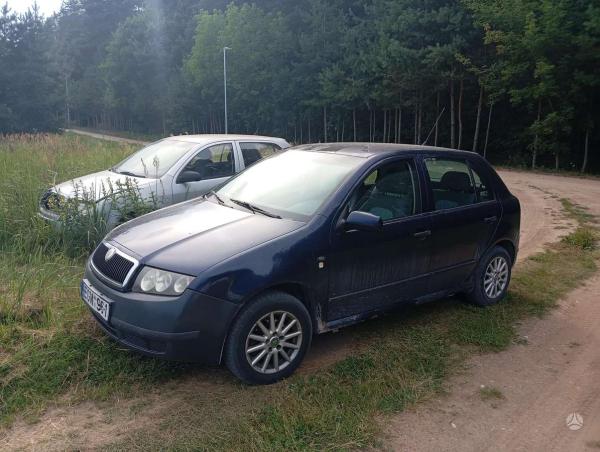 Шкода Фабия 2003 в Ионава на AUTOMOTO.COM.LV Синий Шкода Фабия 2003 в Ионава, объемом двигателя 1.90 л и пробегом 260 тыс. км за 500 €, фото 3 на AUTOMOTO.COM.LV