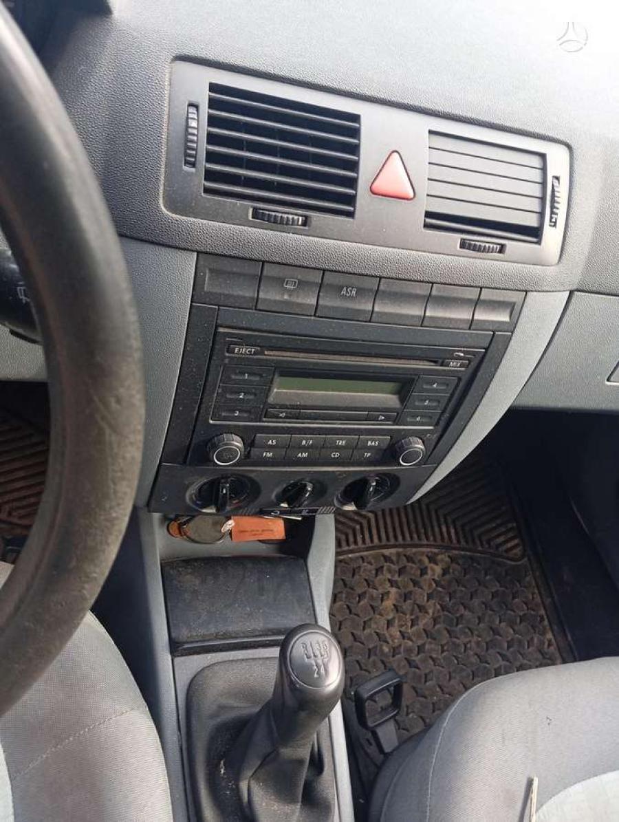 Синий Шкода Фабия 2003 в Ионава, объемом двигателя 1.90 л и пробегом 260 тыс. км за 500 €, фото 14 на AUTOMOTO.COM.LV