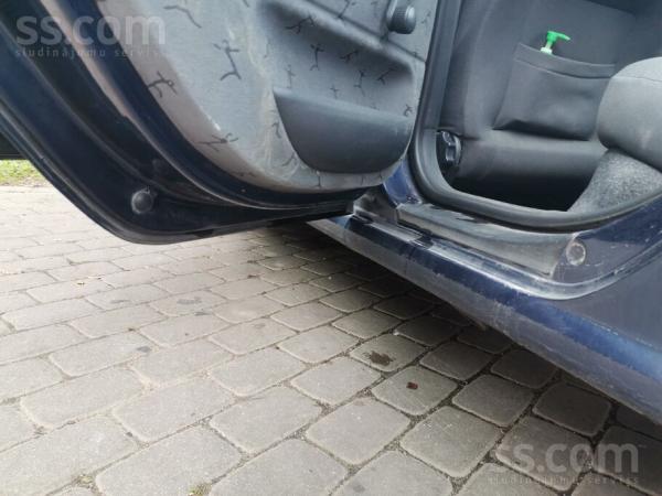 Blue Skoda Fabia 2003 in Riga, with an engine capacity of 1.90 L and mileage of 351 thousand km for 1300 €, photo 11 on AUTOMOTO.COM.LV