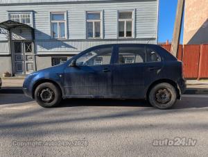 Zils Skoda Fabia 2004 Tallina, ar dzinēja tilpumu 1.20 L un nobraukumu 115 tūkst. km par 350 €, foto 7 vietnē AUTOMOTO.COM.LV