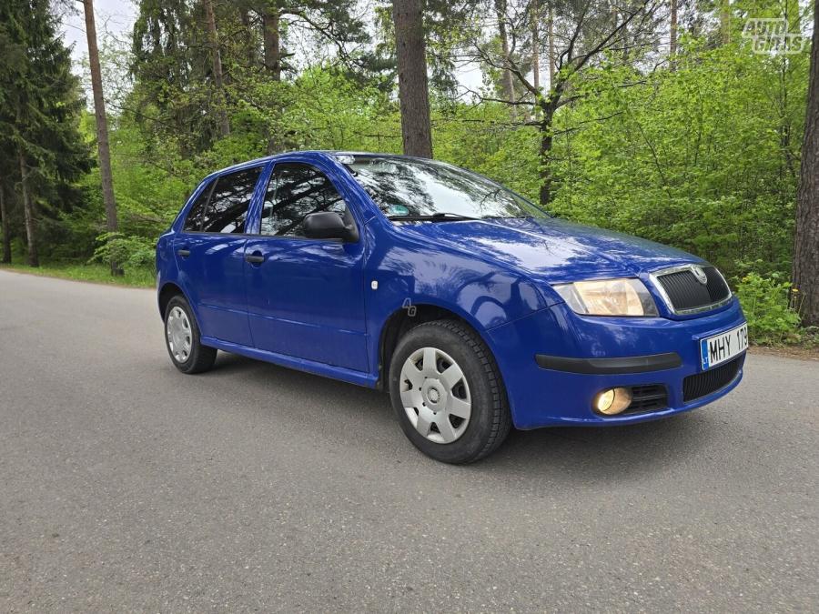 Blue Skoda Fabia 2006 in Radviliskis, with an engine capacity of 1.20 L and mileage of 252 thousand km for 1250 €, photo 6 on AUTOMOTO.COM.LV