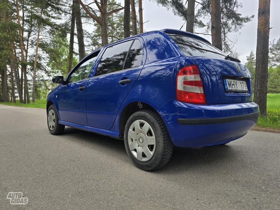 Blue Skoda Fabia 2006 in Radviliskis, with an engine capacity of 1.20 L and mileage of 252 thousand km for 1250 €, photo 9 on AUTOMOTO.COM.LV