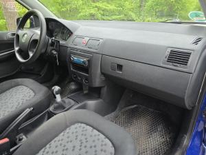 Blue Skoda Fabia 2006 in Radviliskis, with an engine capacity of 1.20 L and mileage of 252 thousand km for 1250 €, photo 14 on AUTOMOTO.COM.LV