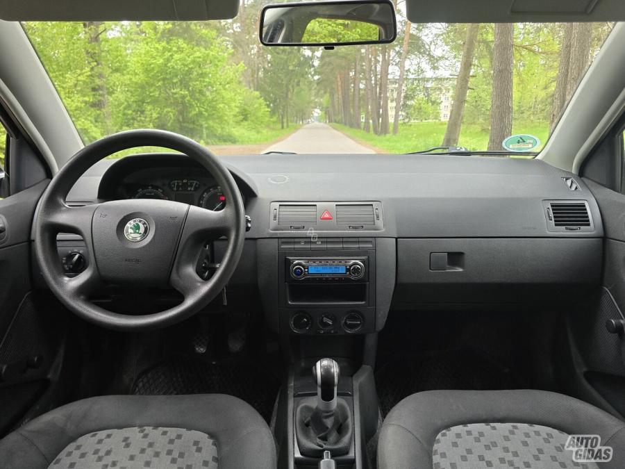 Blue Skoda Fabia 2006 in Radviliskis, with an engine capacity of 1.20 L and mileage of 252 thousand km for 1250 €, photo 16 on AUTOMOTO.COM.LV