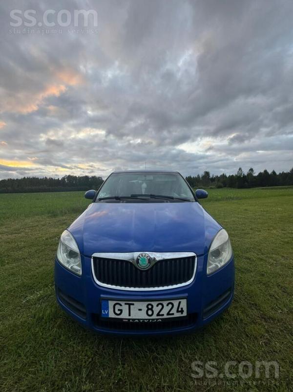 Zils Skoda Fabia 2007 Bauska, ar dzinēja tilpumu 1.40 L un nobraukumu 285 tūkst. km par 2500 €, foto 1 vietnē AUTOMOTO.COM.LV