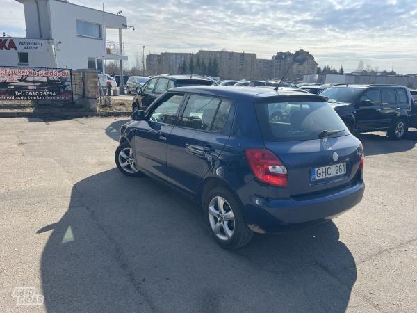 Zils Skoda Fabia 2007 Šauļi, ar dzinēja tilpumu 1.40 L un nobraukumu 200 tūkst. km par 1149 €, foto 6 vietnē AUTOMOTO.COM.LV