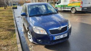 Zils Skoda Fabia 2007 Šauļi, ar dzinēja tilpumu 1.40 L un nobraukumu 250 tūkst. km par 1145 €, foto 4 vietnē AUTOMOTO.COM.LV
