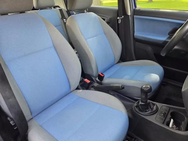 Blue Skoda Fabia 2007 in Jelgava, with an engine capacity of 1.40 L and mileage of 181 thousand km for 1700 €, photo 10 on AUTOMOTO.COM.LV