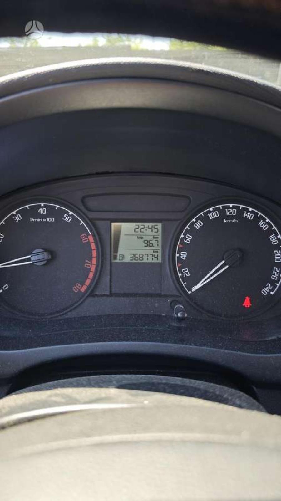 Blue Skoda Fabia 2007 in Vilnius, with an engine capacity of 1.39 L and mileage of 368 thousand km for 999 €, photo 12 on AUTOMOTO.COM.LV