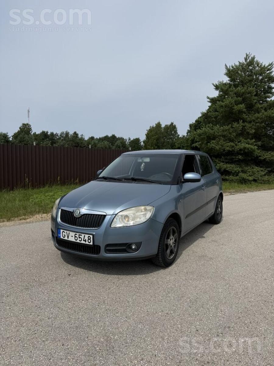 Zils Skoda Fabia 2007 Rīga, ar dzinēja tilpumu 1.40 L un nobraukumu 173 tūkst. km par 1850 €, foto 1 vietnē AUTOMOTO.COM.LV