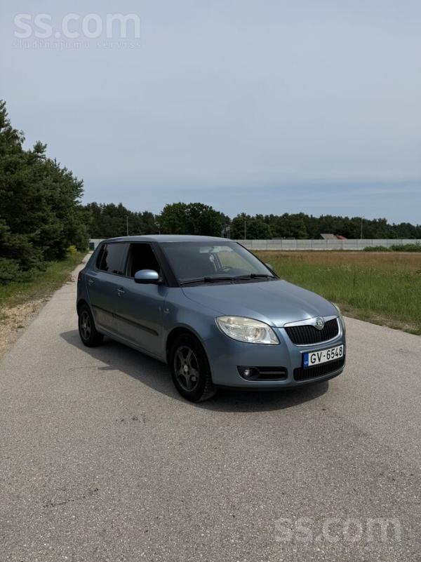 Blue Skoda Fabia 2007 in Riga, with an engine capacity of 1.40 L and mileage of 173 thousand km for 1850 €, photo 2 on AUTOMOTO.COM.LV