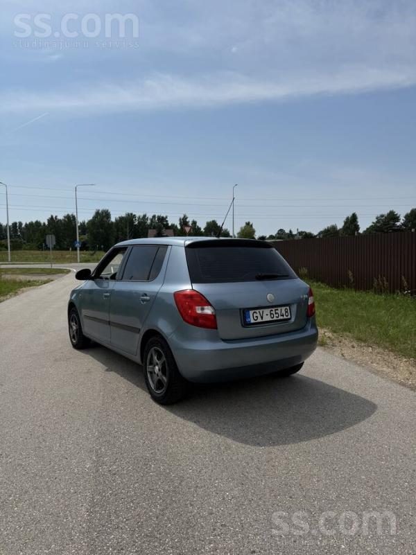 Blue Skoda Fabia 2007 in Riga, with an engine capacity of 1.40 L and mileage of 173 thousand km for 1850 €, photo 5 on AUTOMOTO.COM.LV