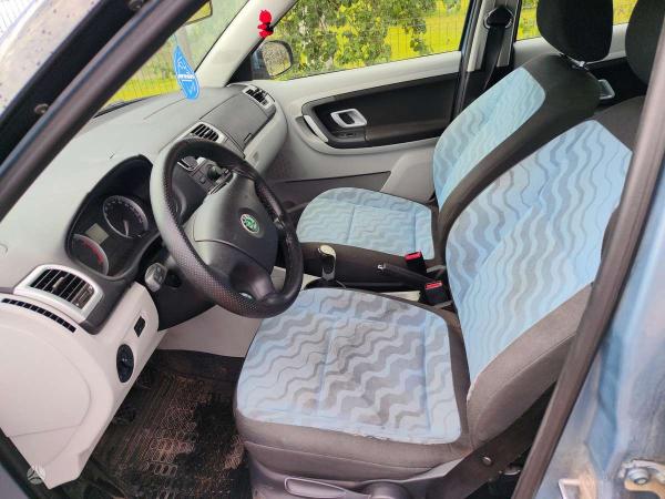 Zils Skoda Fabia 2007 Viļņa, ar dzinēja tilpumu 1.20 L un nobraukumu 287 tūkst. km par 850 €, foto 7 vietnē AUTOMOTO.COM.LV