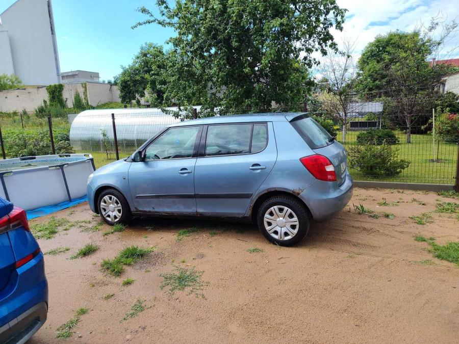Zils Skoda Fabia 2007 Viļņa, ar dzinēja tilpumu 1.20 L un nobraukumu 287 tūkst. km par 850 €, foto 13 vietnē AUTOMOTO.COM.LV