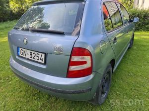 Zils Skoda Fabia 2007 Kuldīga, ar dzinēja tilpumu 1.20 L un nobraukumu 240 tūkst. km par 800 €, foto 4 vietnē AUTOMOTO.COM.LV